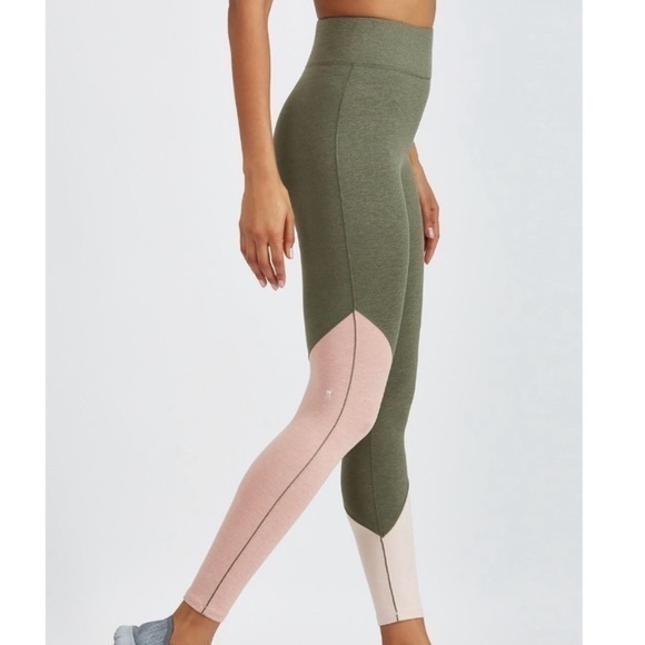 We Over Me | Pants & Jumpsuits | We Over Me Olive Synergy Leggings S B6 ...